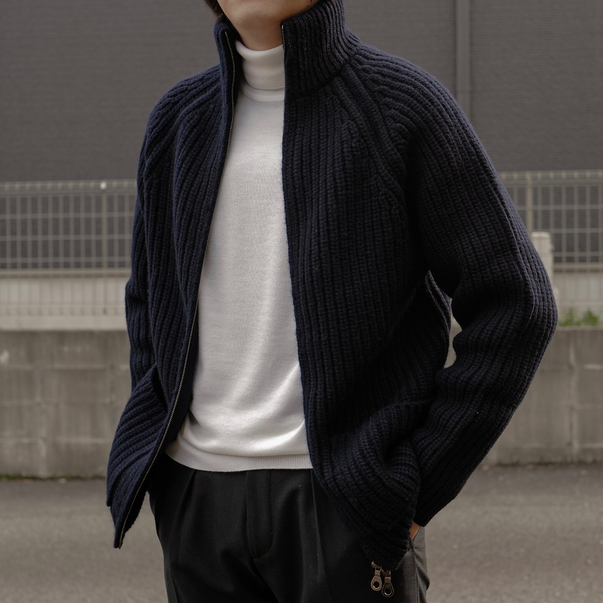 英国王に愛されたニットメーカー【Corgi/コーギー】から幸せになれる9plyドライバーズニットをご提案します！！！ ｜ Clothes to ...