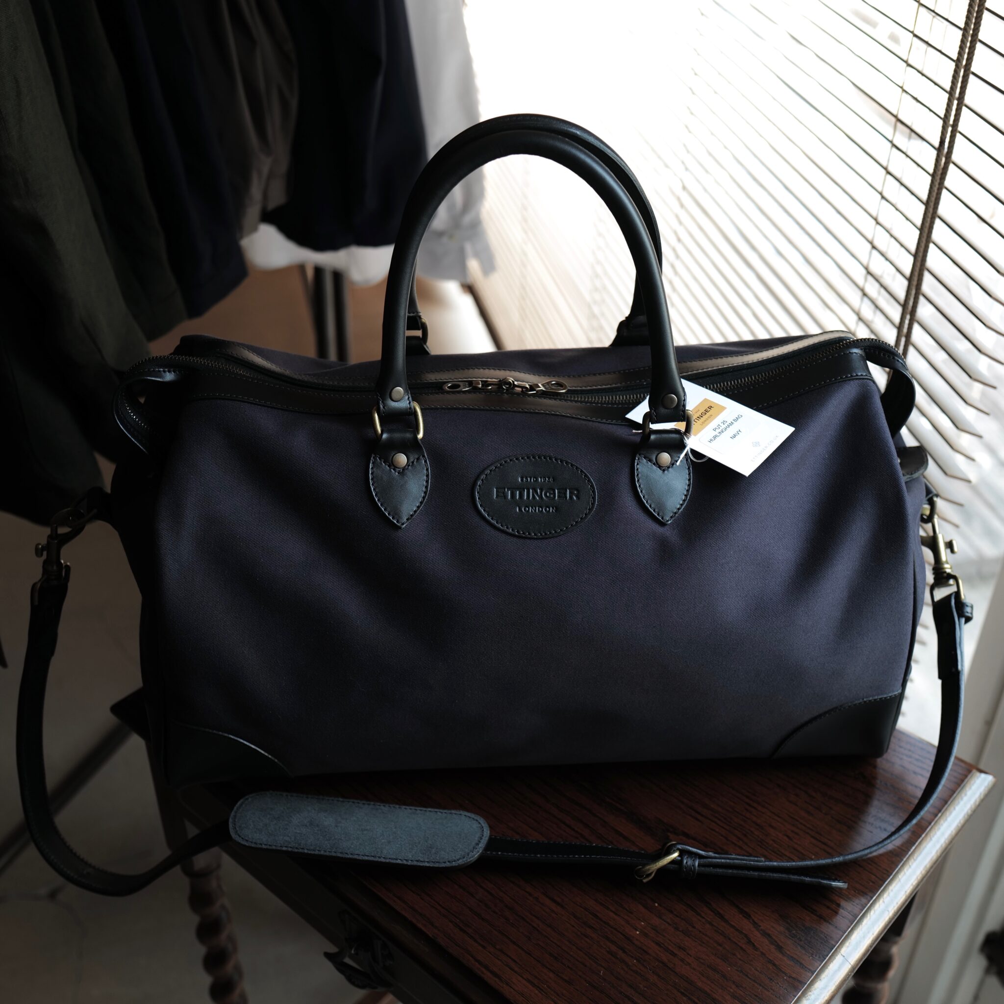 英国王室御用達ロイヤルワラントメーカー【ETTINGER/エッティンガー】からトラベルバックをご提案します。※25AW【MACKINTOSH / マッキントッシュ】から1型入荷のお知らせ ...